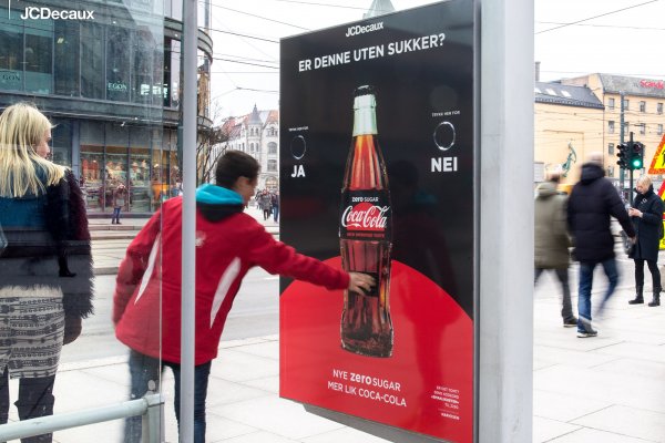 Creative OOH in March: the best of experiential and interactive | JCDecaux Group