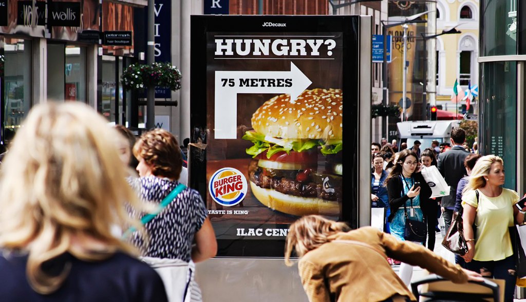 Driving to store, mobile & online | JCDecaux Group