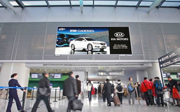 Engaging Outdoor Advertising Car Campaigns | JCDecaux Group