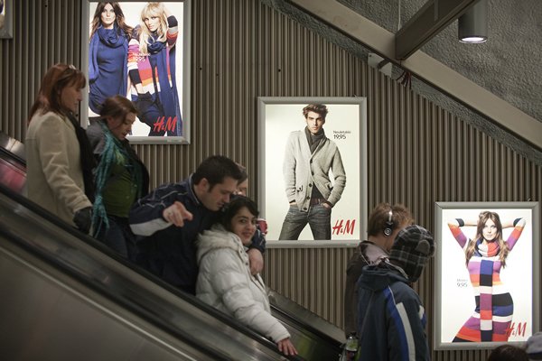 H&M & Outdoor Advertising - A Showcase