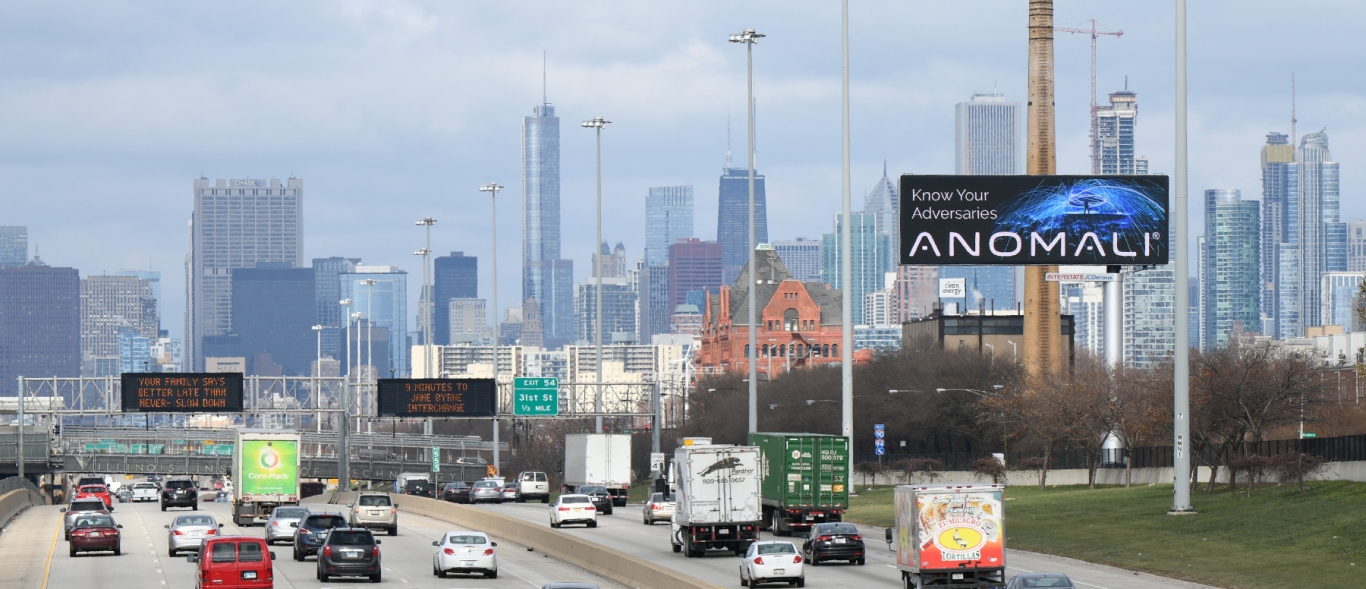 Chicago Billboards Speak to Business Decision Makers | JCDecaux North ...