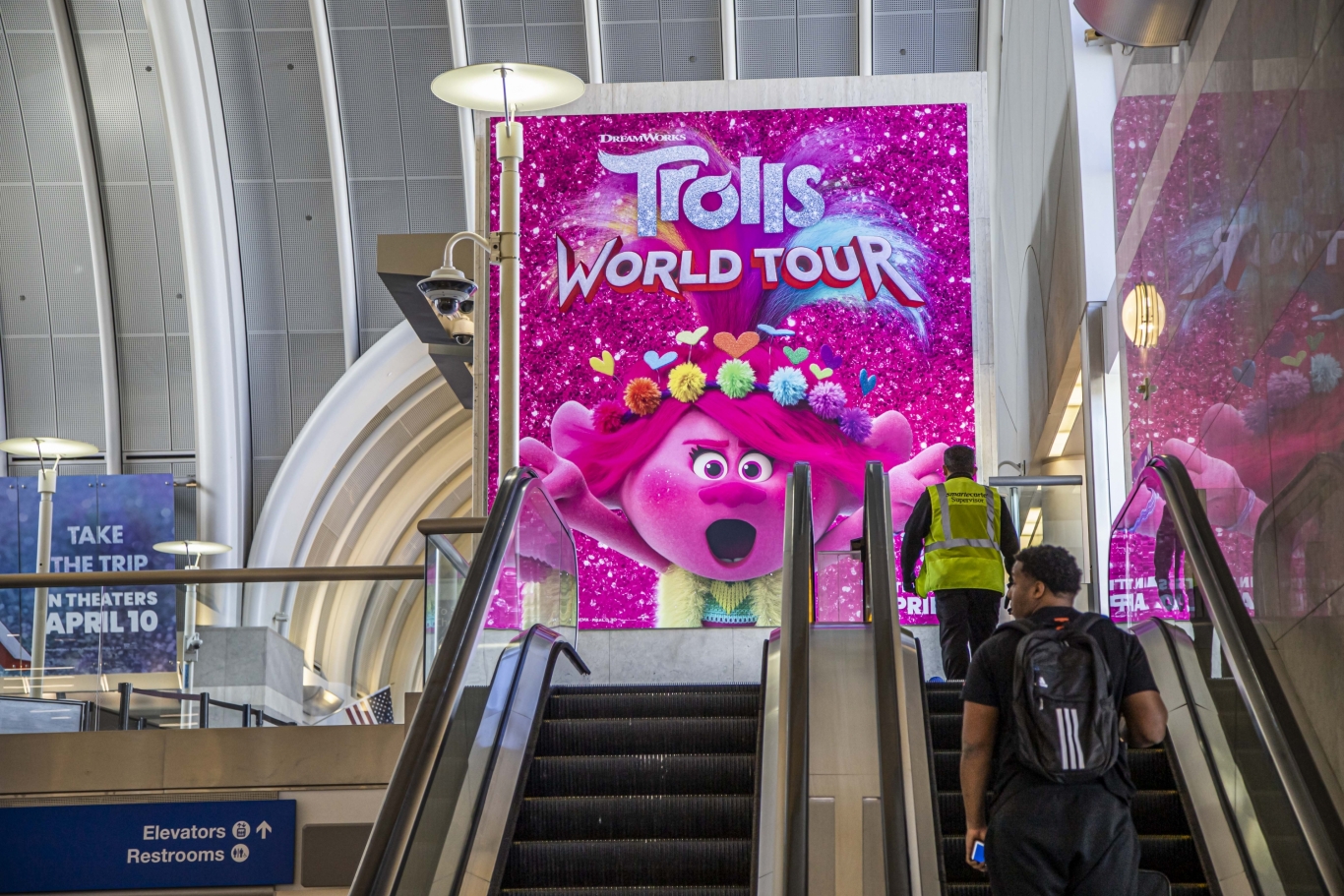 Trolls World Tour Digital Debut | JCDecaux North America
